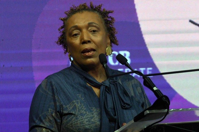 Luta para evitar mais mortes: proteção à mulher exige orçamento e ...